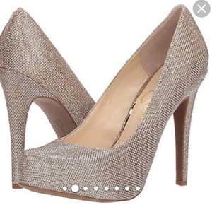 Jessica Simpson Shoes | Gold Heels | Poshmark